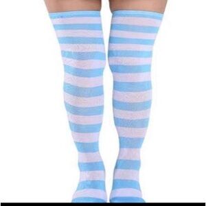 unb | Accessories | Striped Blue And White Paw Socks Nwt | Poshmark